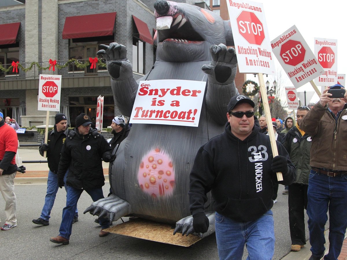 Freedom of Speech Extends to Inflatable Rats in the U.S. - Relawding